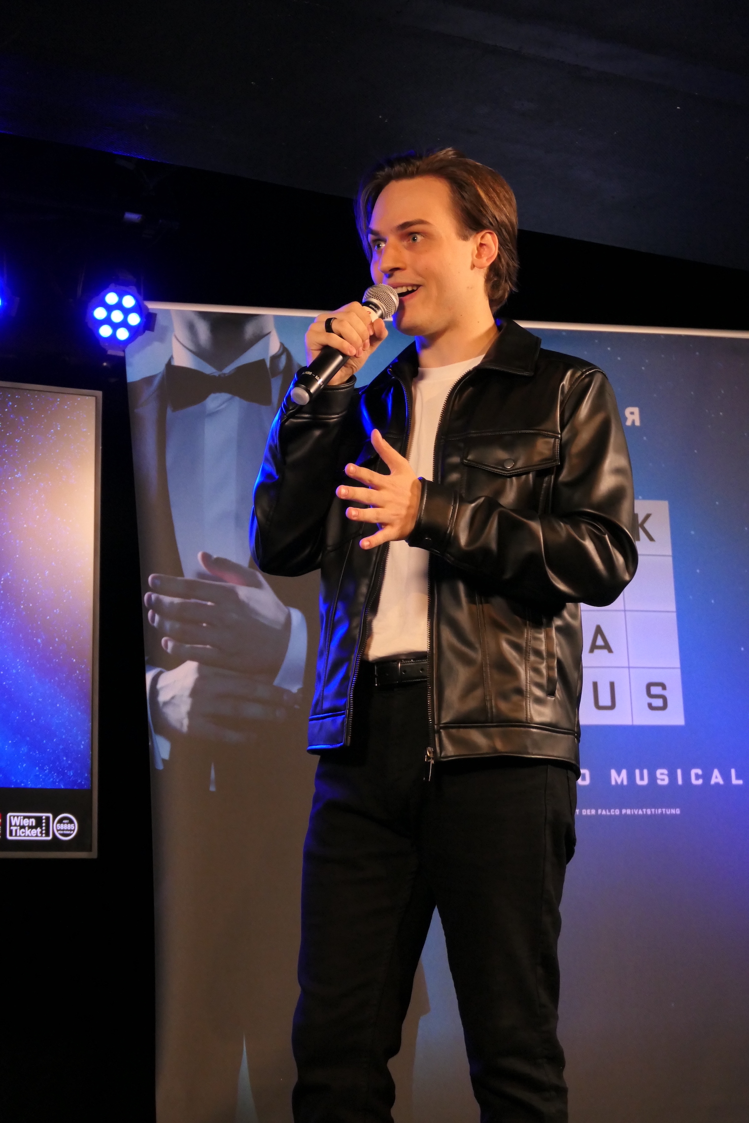 ROCK ME AMADEUS – DAS FALCO-MUSICAL – DerKultur.blog – DerKultur.Blog ...