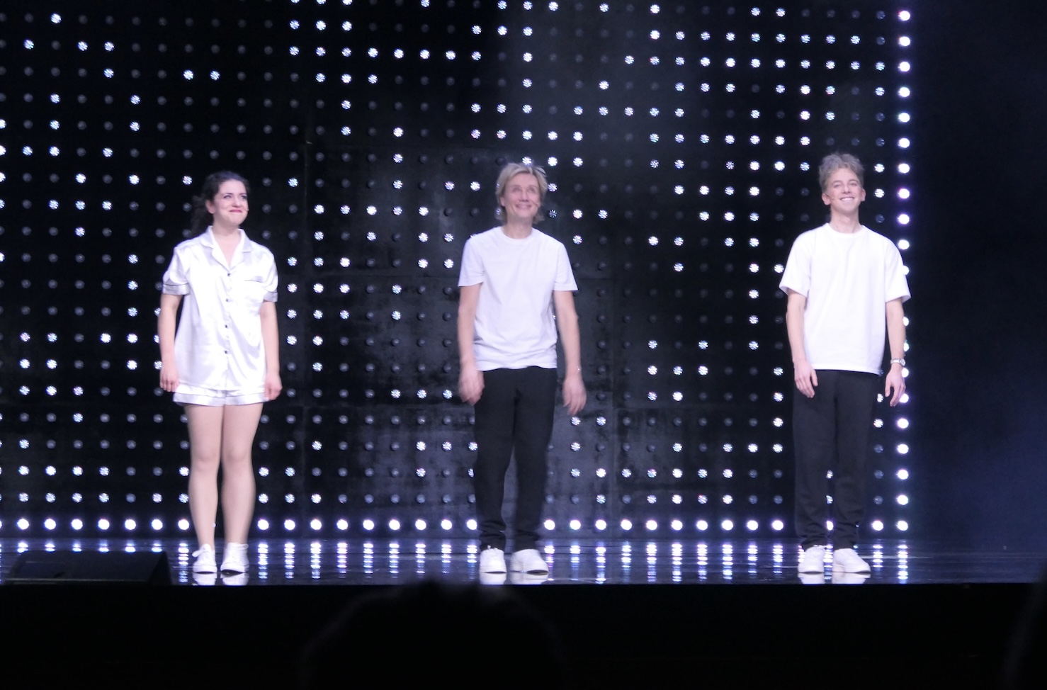 MERRILY WE ROLL ALONG – Theater Regensburg – DerKultur.blog – DerKultur ...